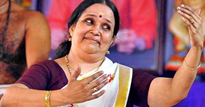 Margi Sathi – an accomplished expert in enacting the female characters ...